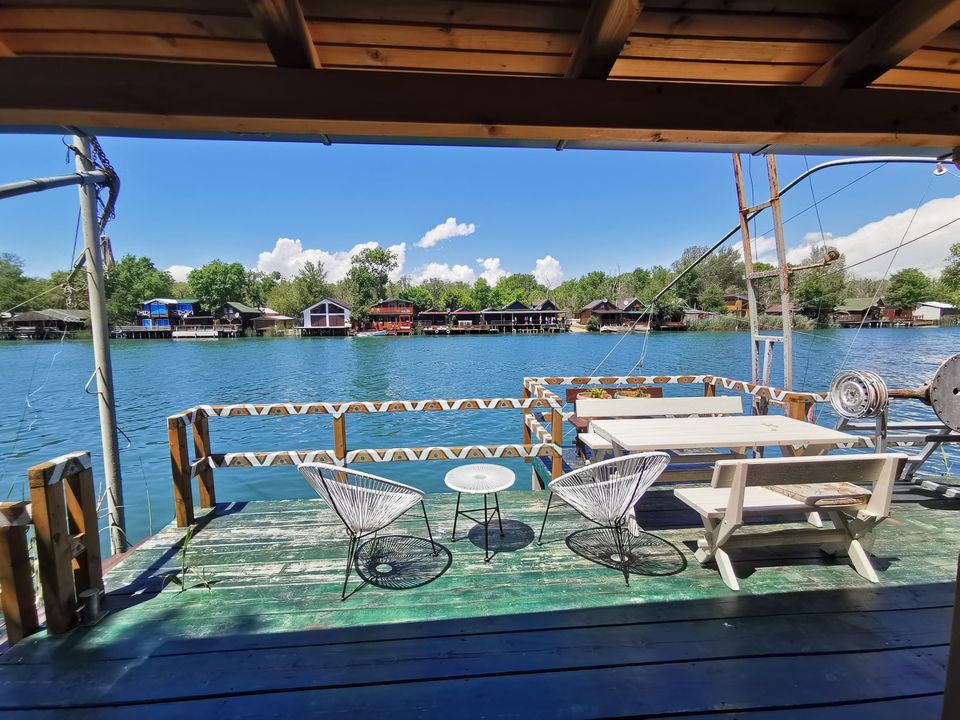 Sojenica Tiki – Enjoy Ada Bojana