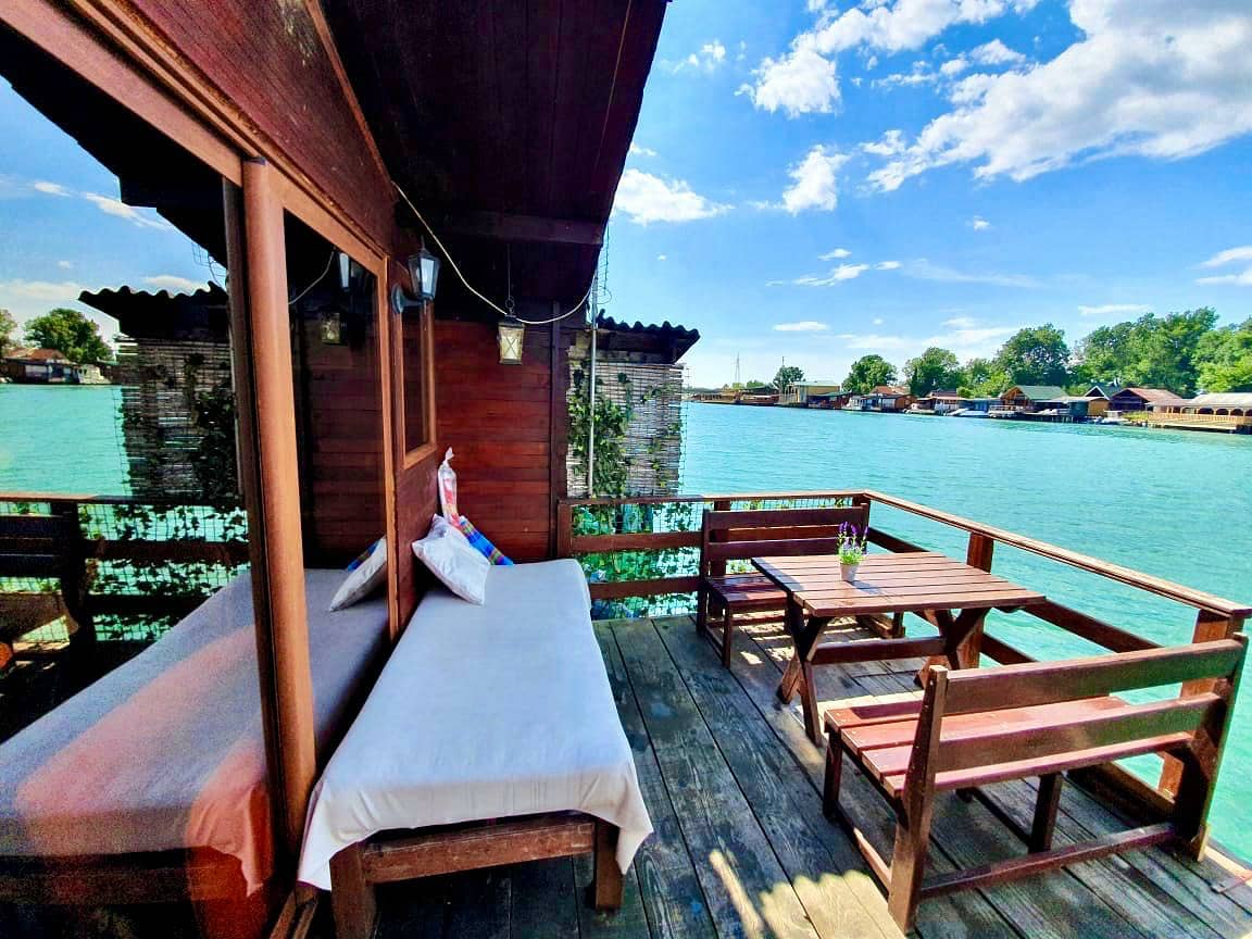 Sojenice Besim - Enjoy Ada Bojana