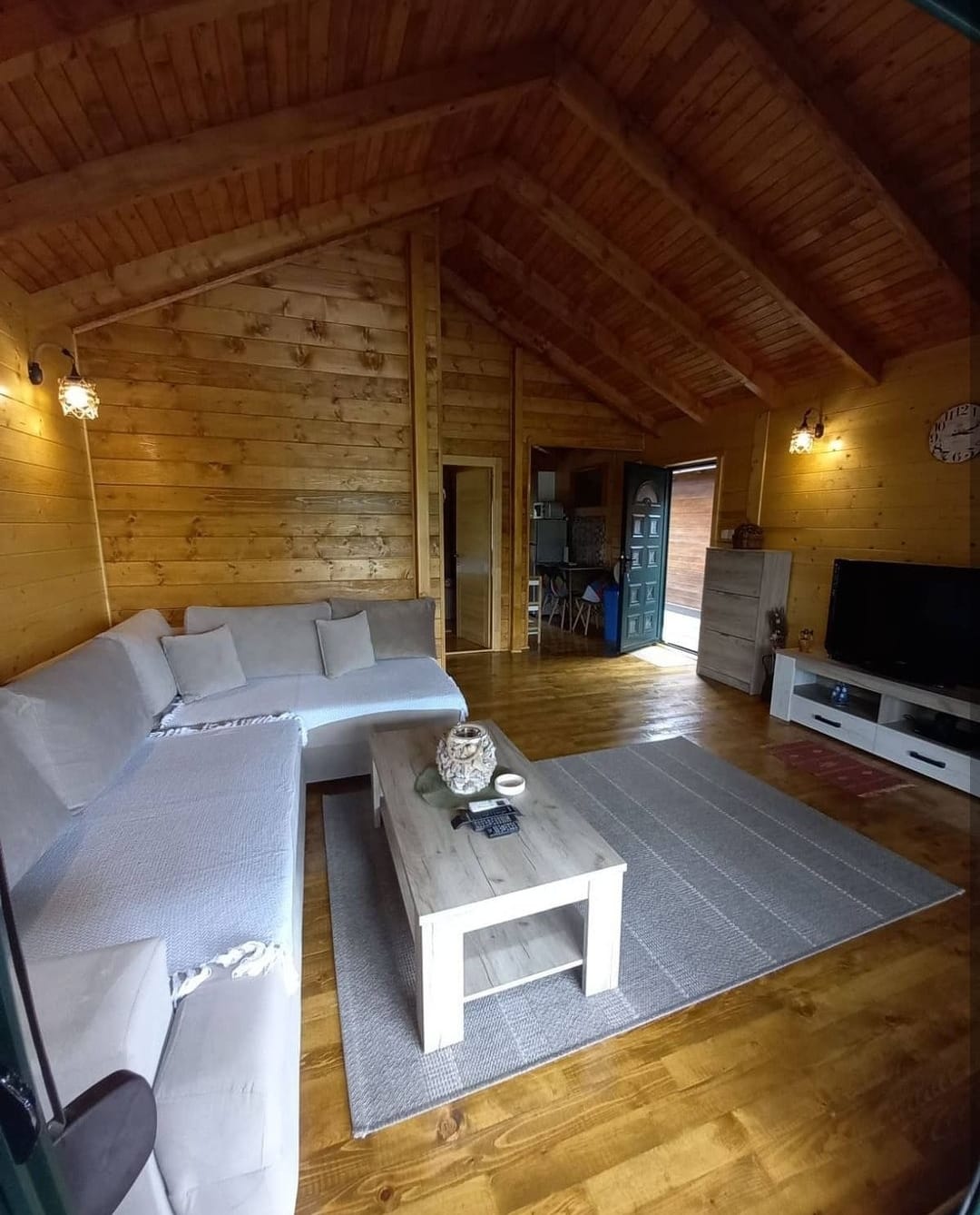 Sojenica Paradise – Enjoy Ada Bojana