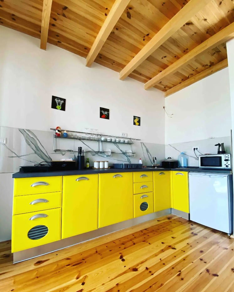 Sojenica Momo - Enjoy Ada Bojana