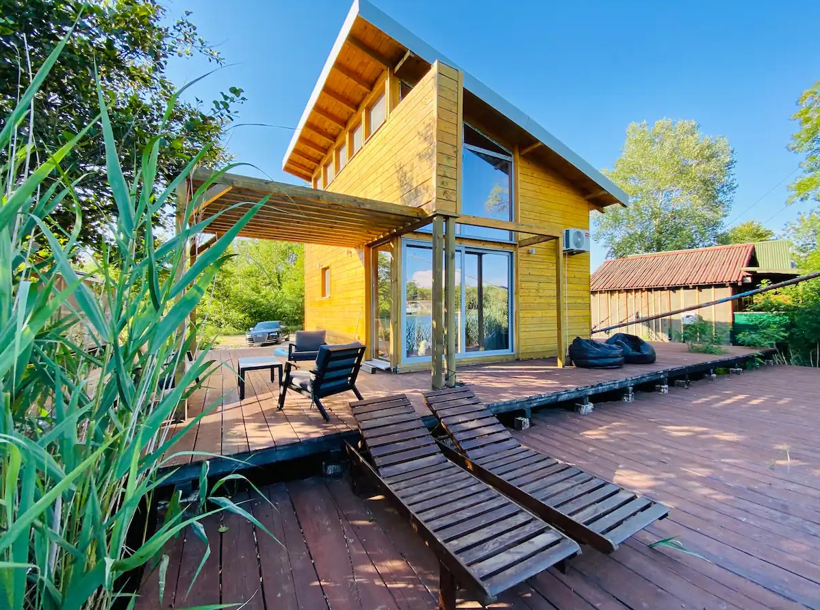 Sojenica Nana – Enjoy Ada Bojana