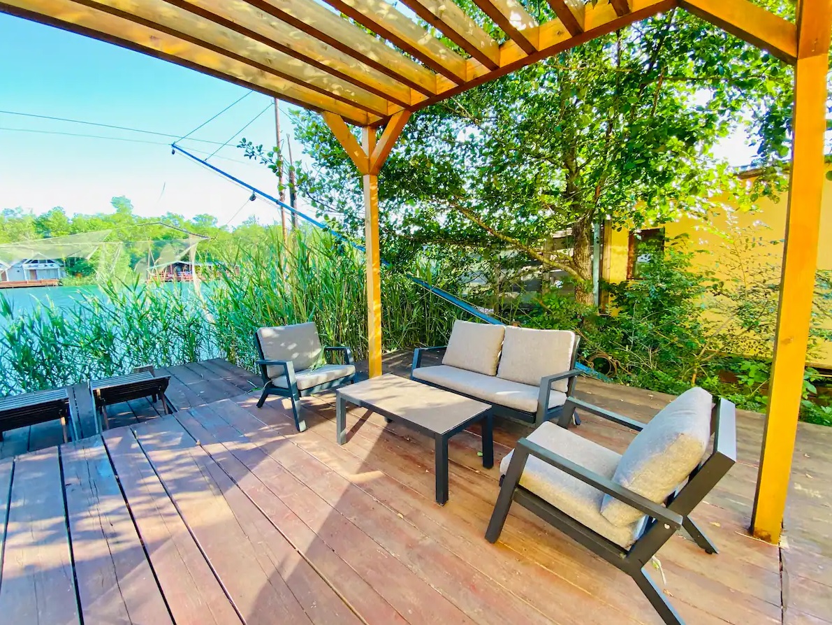 Sojenica Nana – Enjoy Ada Bojana