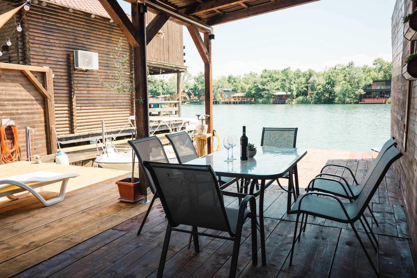 Sojenica Soho - Enjoy Ada Bojana