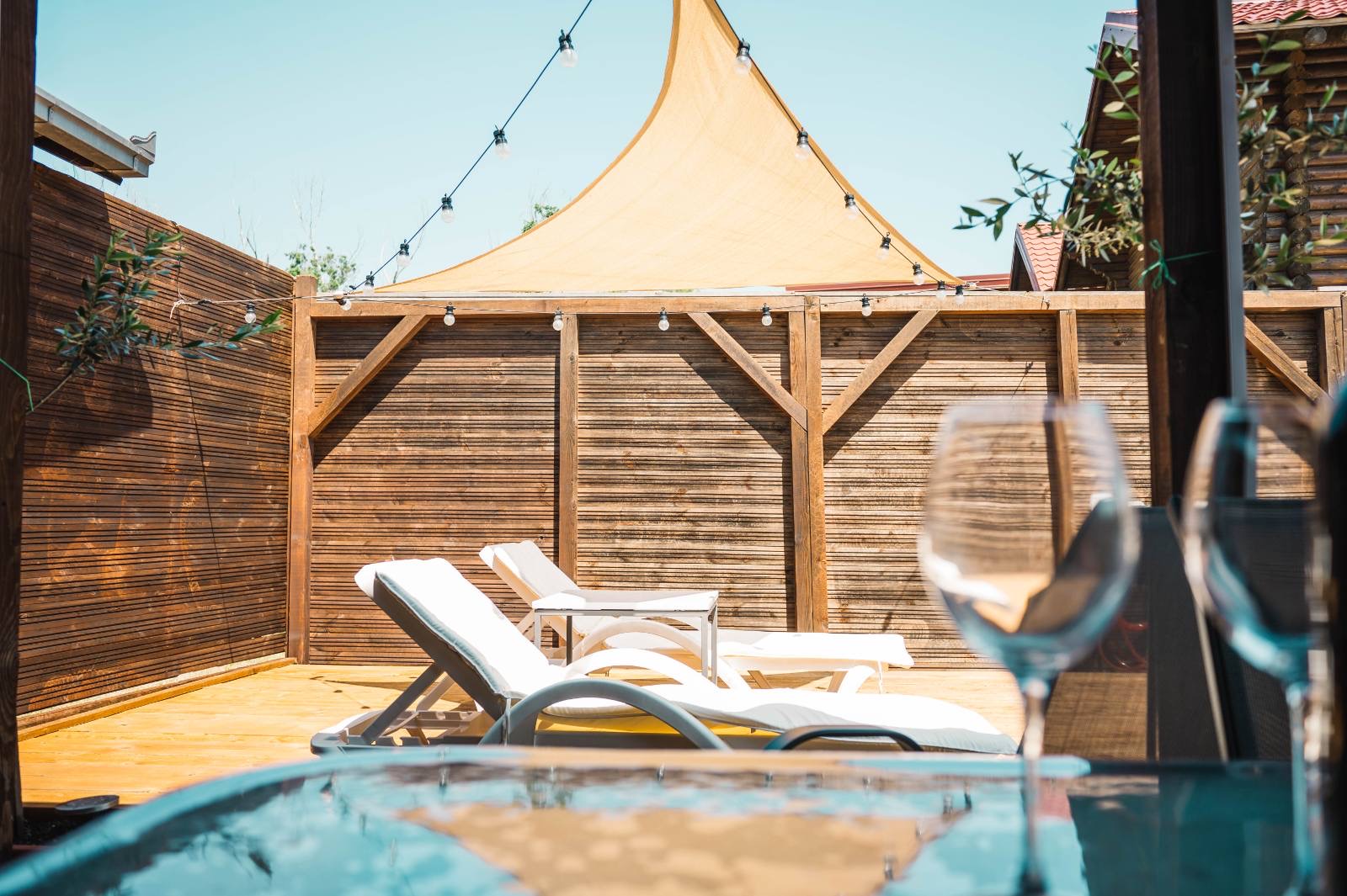 Sojenica Soho - Enjoy Ada Bojana